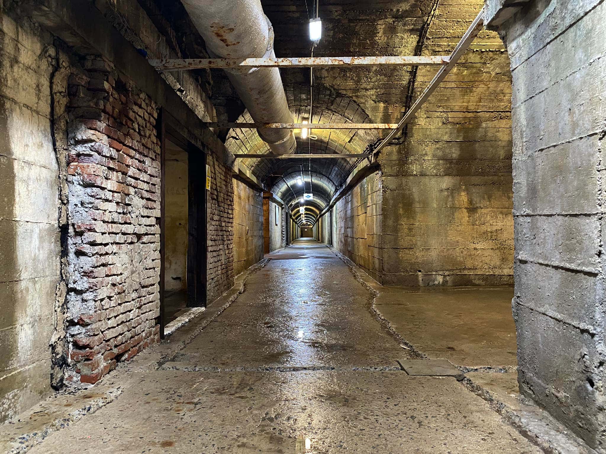 German Military Underground Hospital - Where To Go With Kids - Guernsey