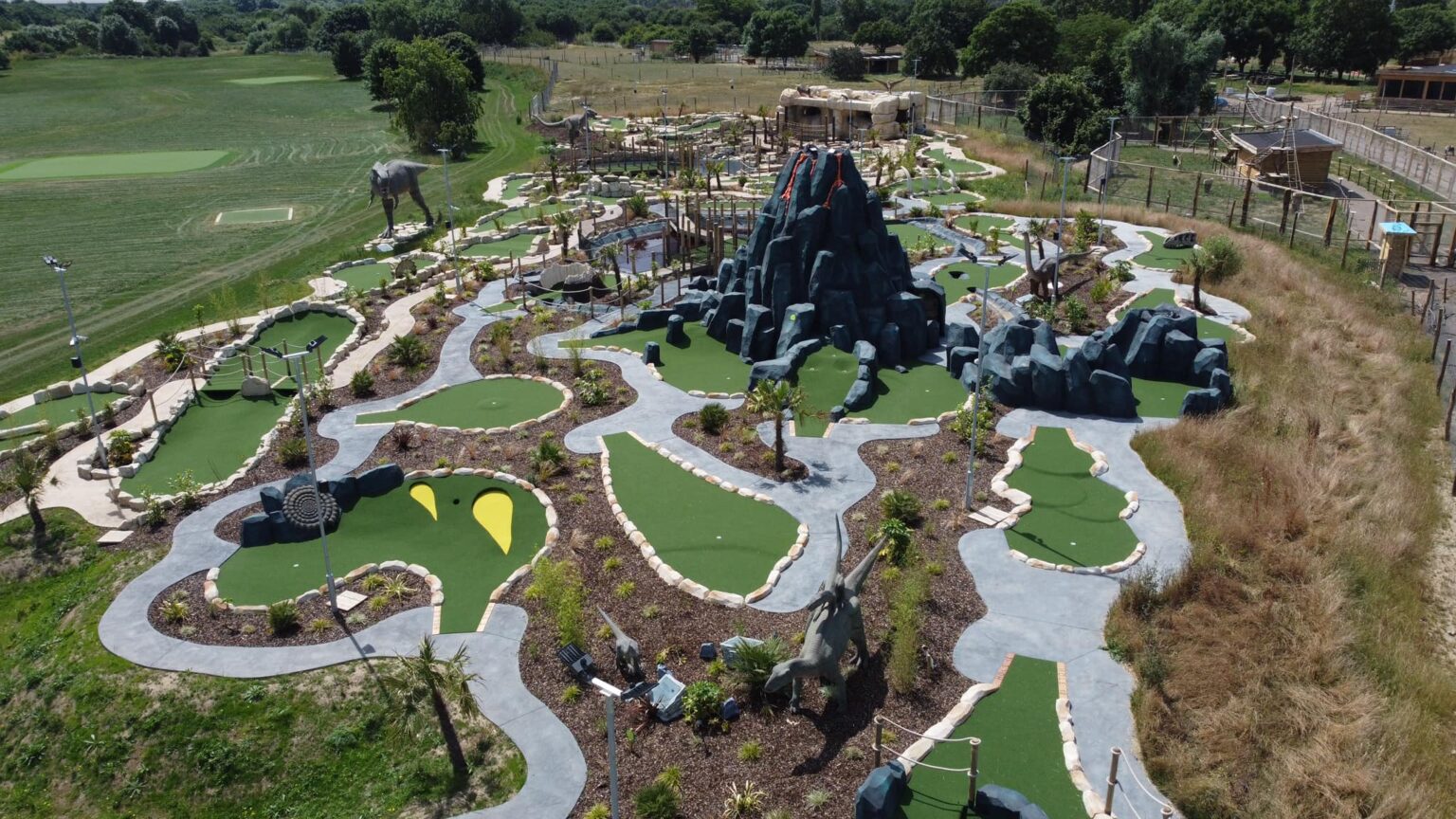 Hounslow Golf Park - Where To Go With Kids - London