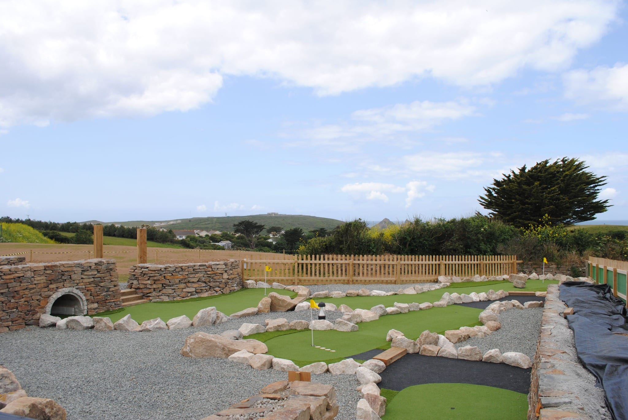 Holywell Bay Golf - Where To Go With Kids - Cornwall