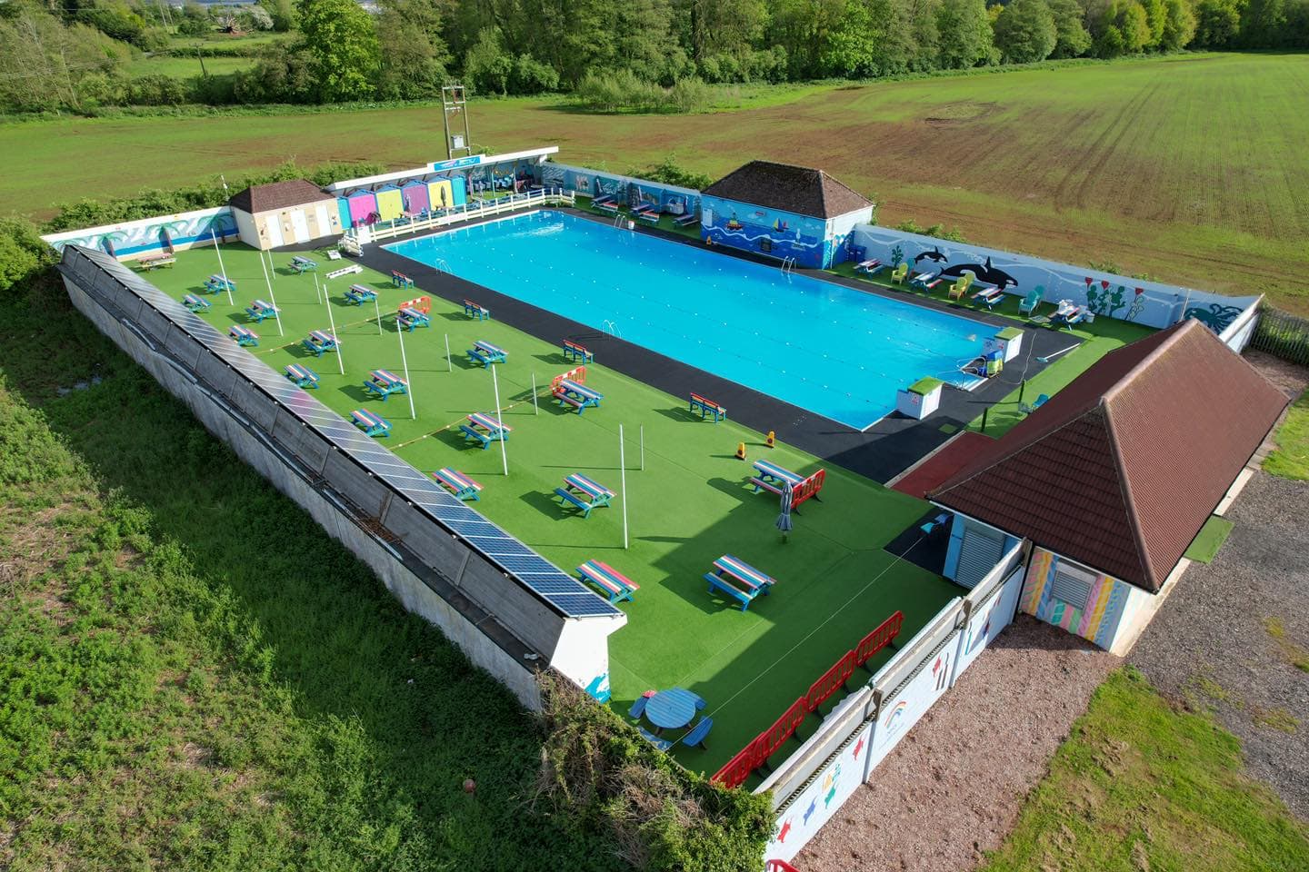 Bathurst Pool - Where To Go With Kids - Gloucestershire