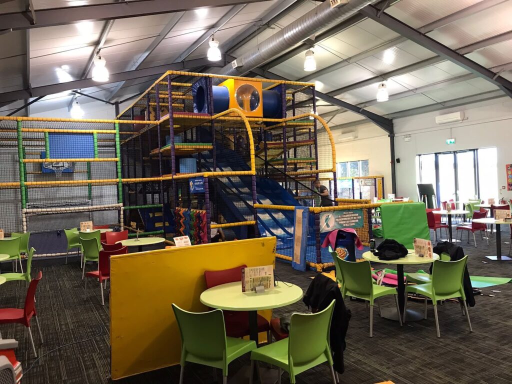 JRs Stomp Dine Strike - Where to go With Kids - Norfolk