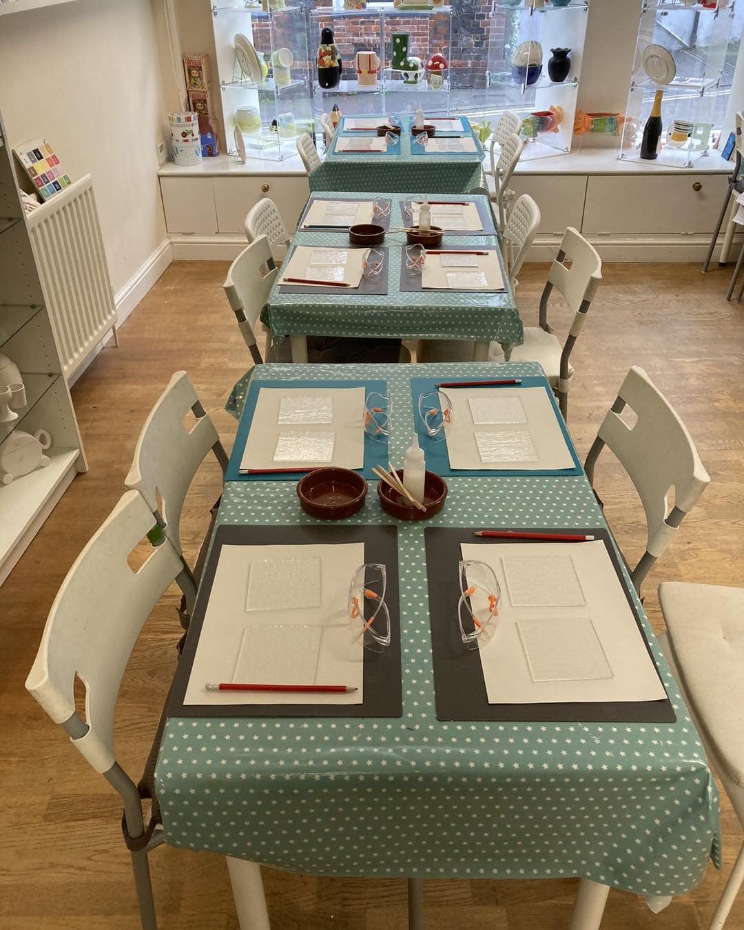 The Funky Teapot - Where To Go With Kids - Oxfordshire