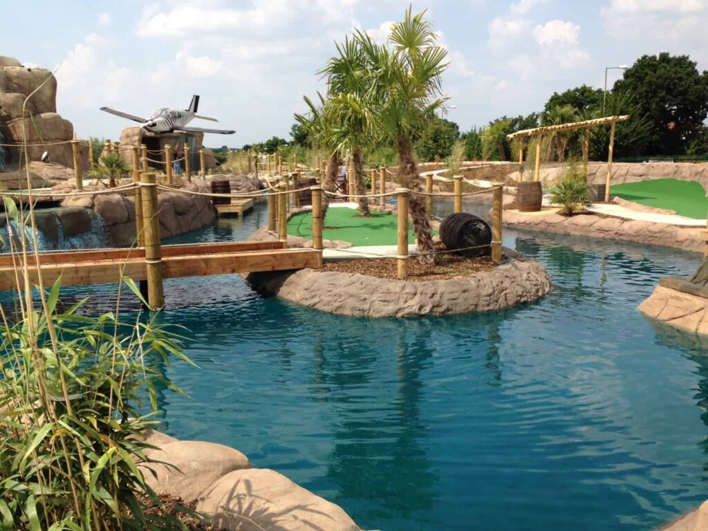 Jungle Island Adventure Golf | Where to go with Kids
